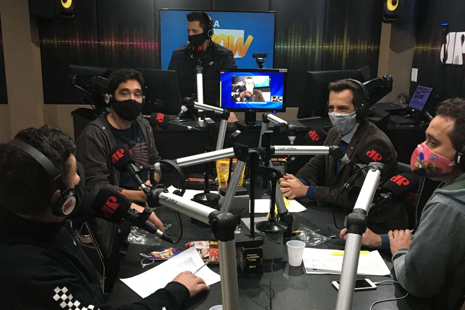 Estreia de Aula Show tem participação especial de humoristas – Portal ...