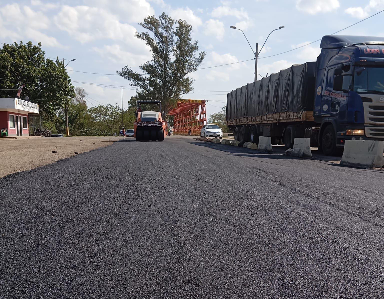 Mejoran la infraestructura vial en la zona del Puerto José Falcón ...